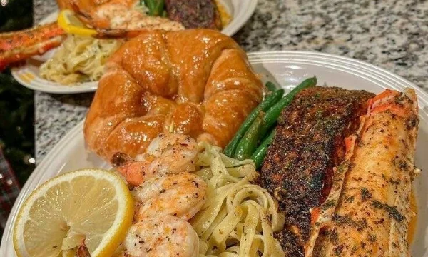 Test-tournament dishes with meat VS seafood